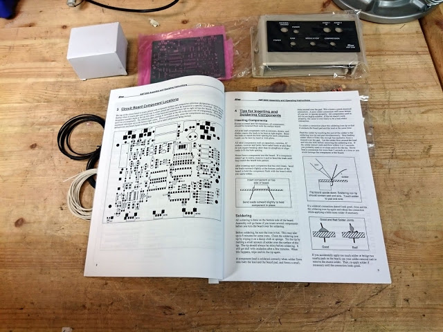 Building the SSTRAN Part 15 Low Power AM Transmitter Kit | RETROVOLTAGE